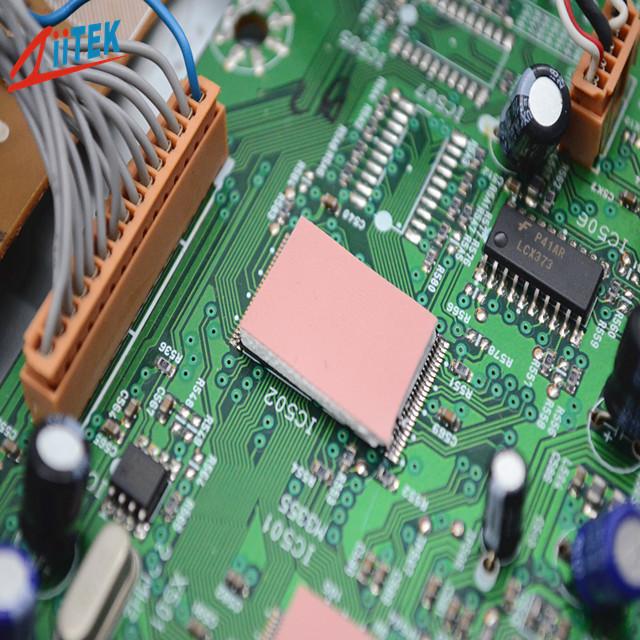 Dielectric Breakdown Voltage >5000 VAC RoHS Compliant Thermal Pad For ...